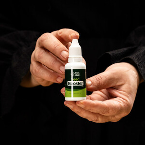 Cannabis Seed Booster - Royal Queen Seeds